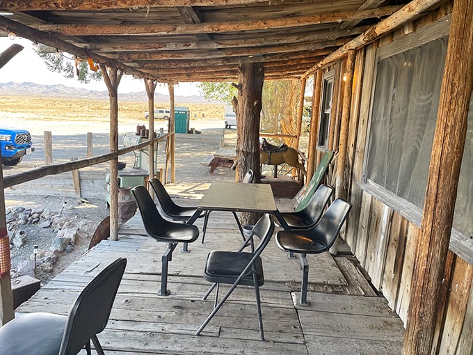 Al fresco dining with a side of wide-open spaces. Mother Nature's dining room puts even the fanciest patios to shame.