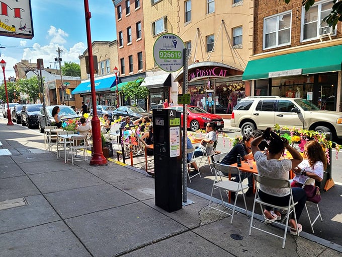 Sidewalk chic! Tattooed Mom's outdoor seating lets you people-watch while you nosh. It's dinner and a show, Philly style.