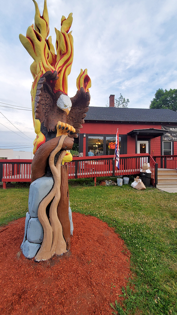 Meet the guardian of great BBQ: a flaming eagle statue that's equal parts majestic and deliciously ridiculous. Talk about hot wings!