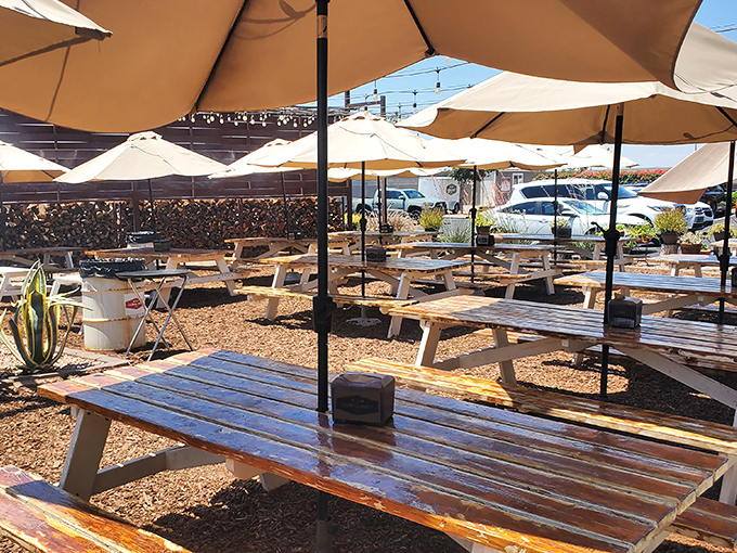 Outdoor dining with a side of Arizona sunshine. This patio is perfect for soaking up rays and BBQ sauce.