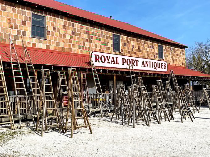 Treasure hunters, grab your maps! This antique shop is like Indiana Jones' attic &ndash; if Indy collected charming vintage knick-knacks.
