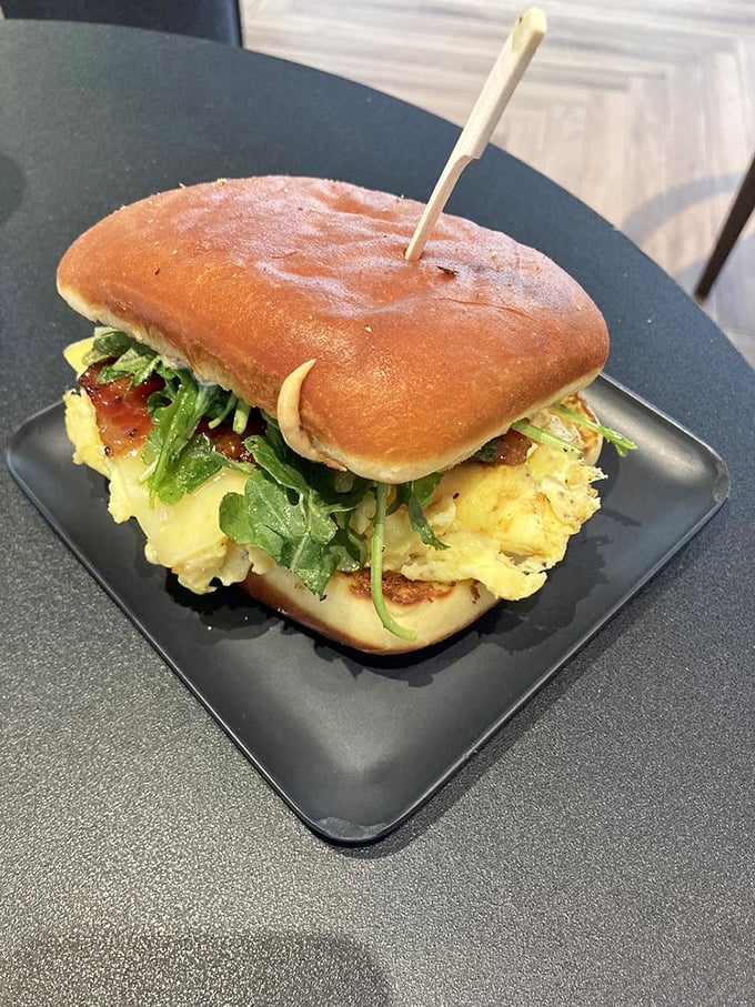 Who said donuts were just for breakfast? This savory sandwich proves that donuts can hang with the lunch crowd too. Mind. Blown.