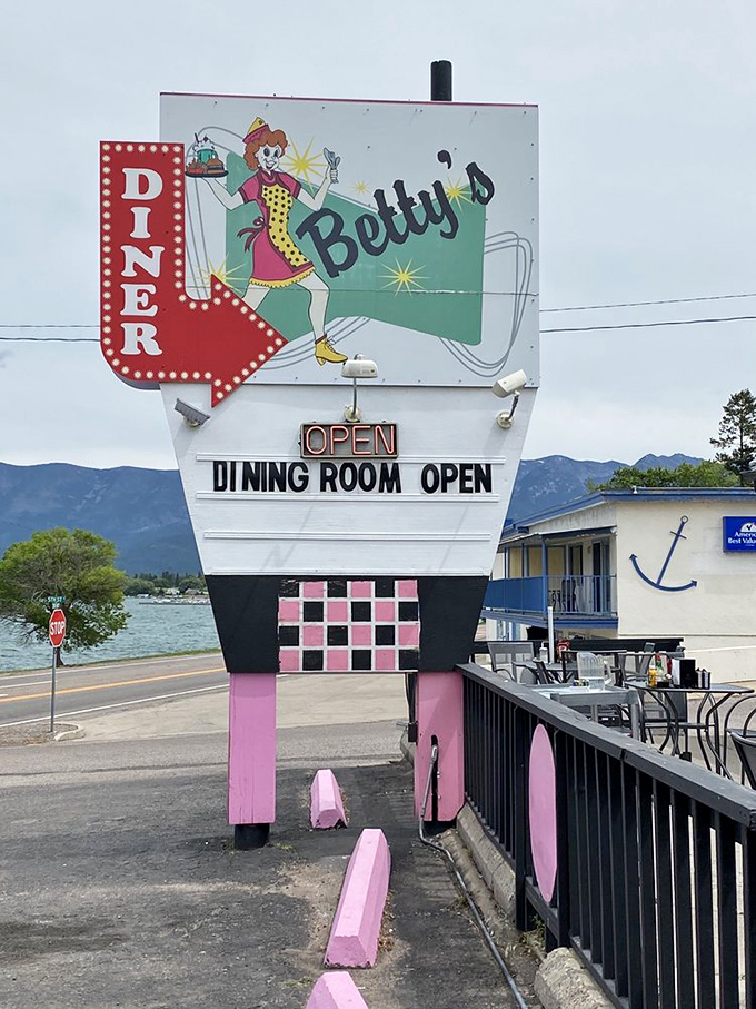 The bat-signal for breakfast lovers! Betty's sign is like a beacon of hope for empty stomachs everywhere. Resistance is futile.