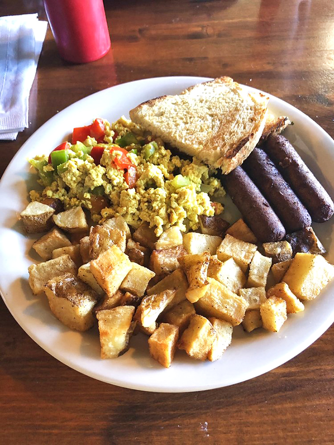 Who says vegan can't be victorious? This plant-based plate proves that breakfast can be both cruelty-free and crazy delicious.