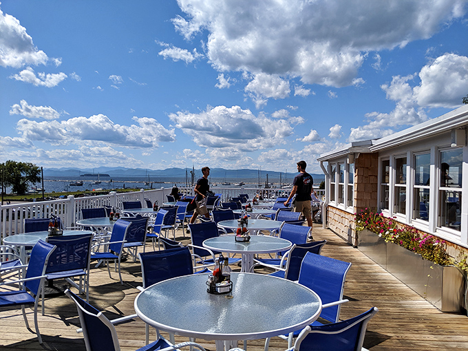 Sunshine, fresh air, and fabulous food. This veranda seating is the perfect spot for your next "wish you were here" selfie.