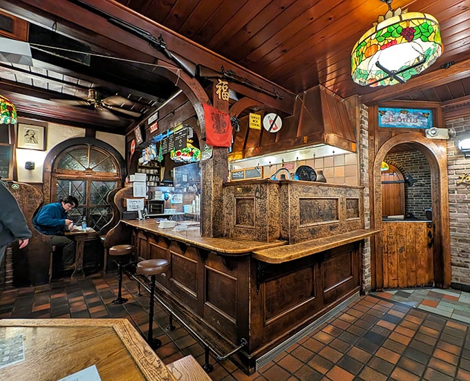 Pull up a stool and prepare for flavor nirvana. This bar has seen more happy customers than a winning lottery ticket office.