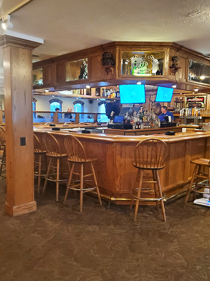 Pull up a stool at this bar and you might just solve the mystery of the perfect cocktail. Sherlock Holmes would approve!