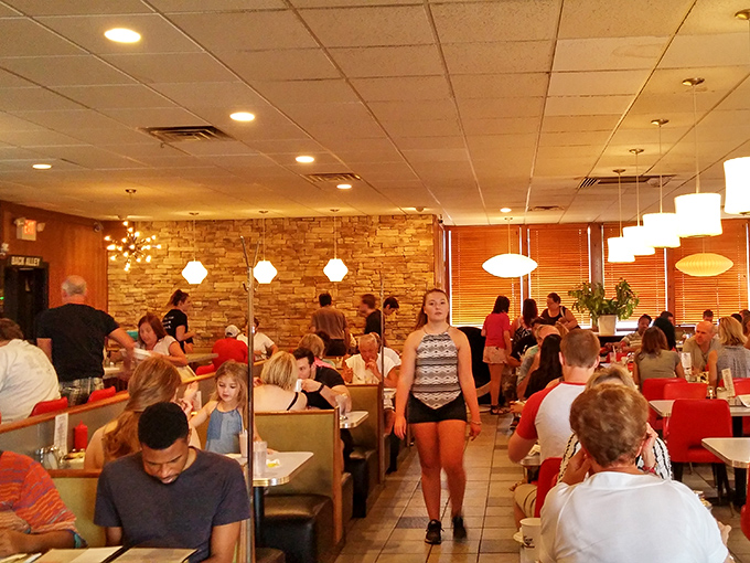 A slice of Americana, served hot and fresh. This bustling dining room is where strangers become neighbors over a shared love of good eats.