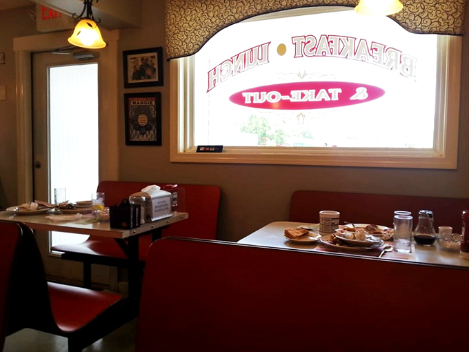 Red booths: where diets come to die and food lovers come to live. Slide in and prepare for a feast fit for a king (or queen).