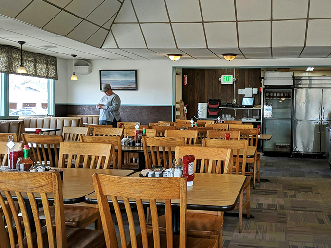 Empty tables full of possibility. Each one eagerly awaits its next culinary adventure—and the happy diners to share it.