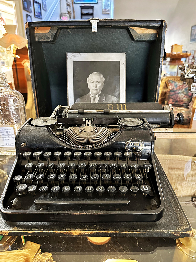 The original Twitter machine, folks! 140 characters? Try fitting your thoughts on a single line, one satisfying 'clack' at a time.