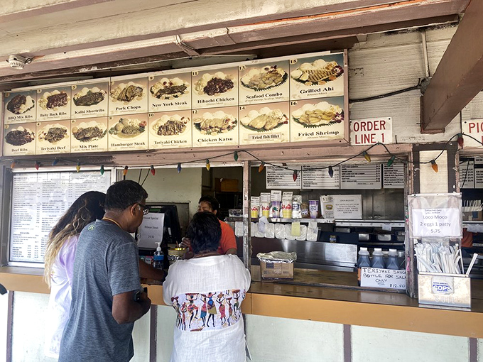 BBQ brings people together! At Bob's, strangers become friends over a shared love of smoky, saucy goodness.