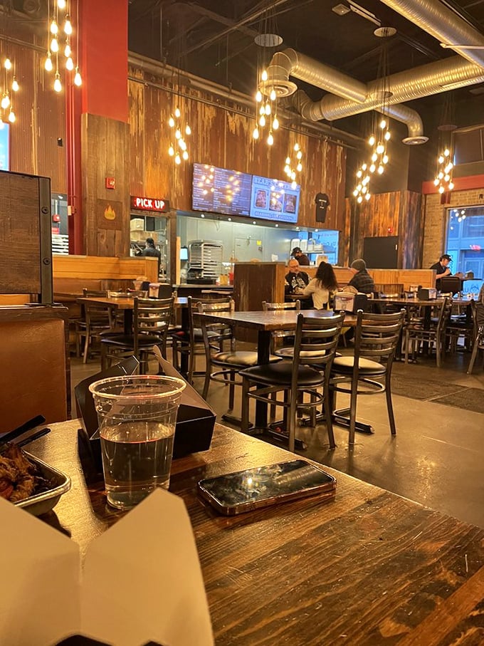 A sea of satisfied smiles and sauce-stained fingers. This is what BBQ dreams are made of, folks.