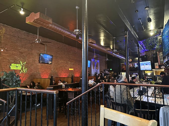 Where strangers become friends over shared wing enthusiasm. This is the United Nations of finger food.