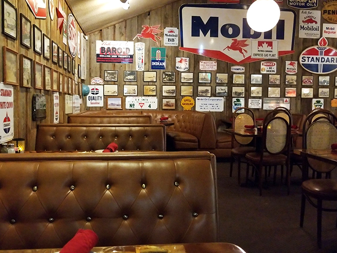Cozy booths perfect for plotting your next big oil discovery... or just deciding on dessert. Either way, you're striking it rich!