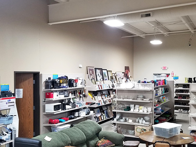 Kitchen gadget heaven! From coffee makers to waffle irons, it's a culinary adventure waiting to happen.