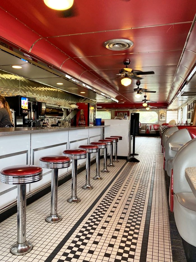 Behind the counter, culinary wizards work their magic. These unsung heroes of hash and champions of cheese turn simple ingredients into diner gold. Hats off to the kitchen crew!