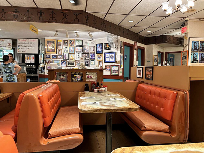 Where every meal feels like a luau and the staff treats you like long-lost ohana. Is this a diner or a warm hug disguised as a restaurant?