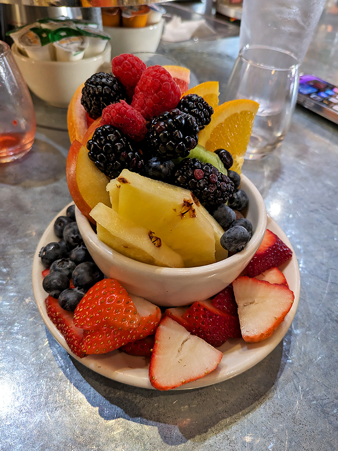 A fruit bowl that's basically modern art. It's so pretty, you almost feel bad eating it. Almost.