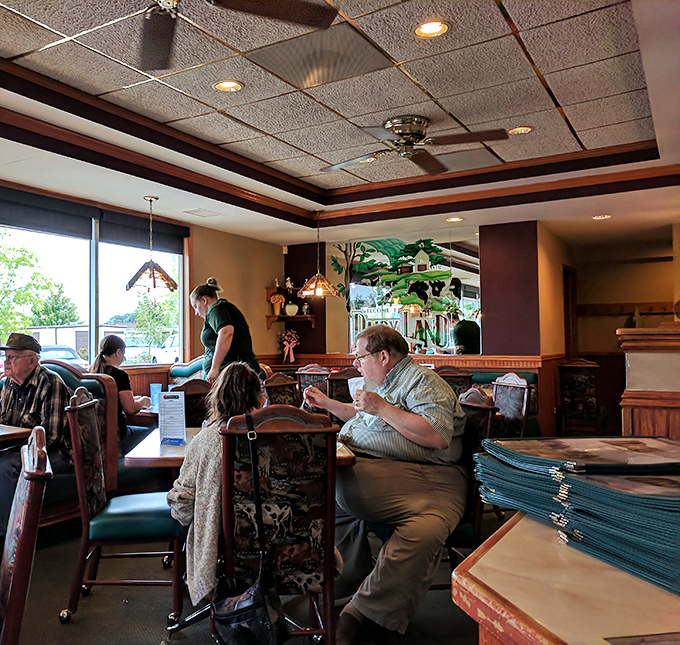 A slice of everyday life, served with a side of coffee and conversation. These diners are living their best "Norman Rockwell meets Edward Hopper" moment.