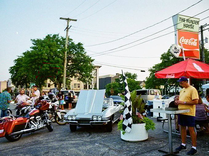 Burgers and classic cars &ndash; a match made in Americana heaven! This scene is pure nostalgia on wheels.