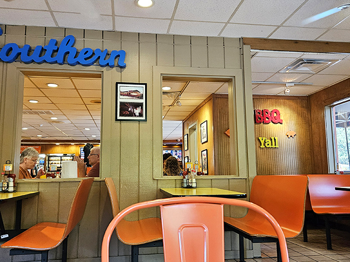 Southern hospitality served daily! Pierce's dining area is as warm and inviting as a summer day in the Old Dominion.