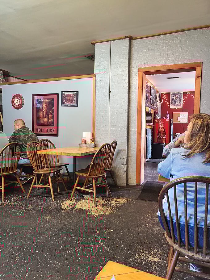 Pull up a chair and stay awhile! This dining area is where strangers become friends, united by their love of good 'cue.