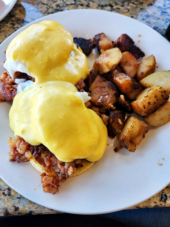Eggs Benedict: the fancy pants of breakfast. This version looks so good, it might make hollandaise the new ketchup.