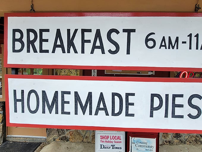 No need for GPS &ndash; just follow your nose to this pie-lover's paradise. The sign is big, but the flavors are even bigger.
