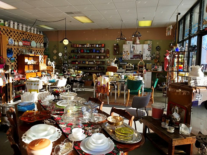 A feast for the eyes! This room is so packed with treasures, it makes Aladdin's cave look like a minimalist's dream.