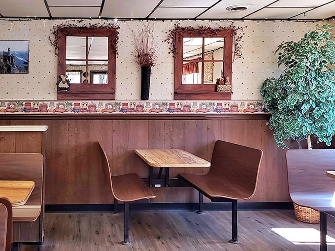 Rustic charm meets modern comfort. It's like Grandma's kitchen got a makeover, but kept all the warm, fuzzy feelings intact.