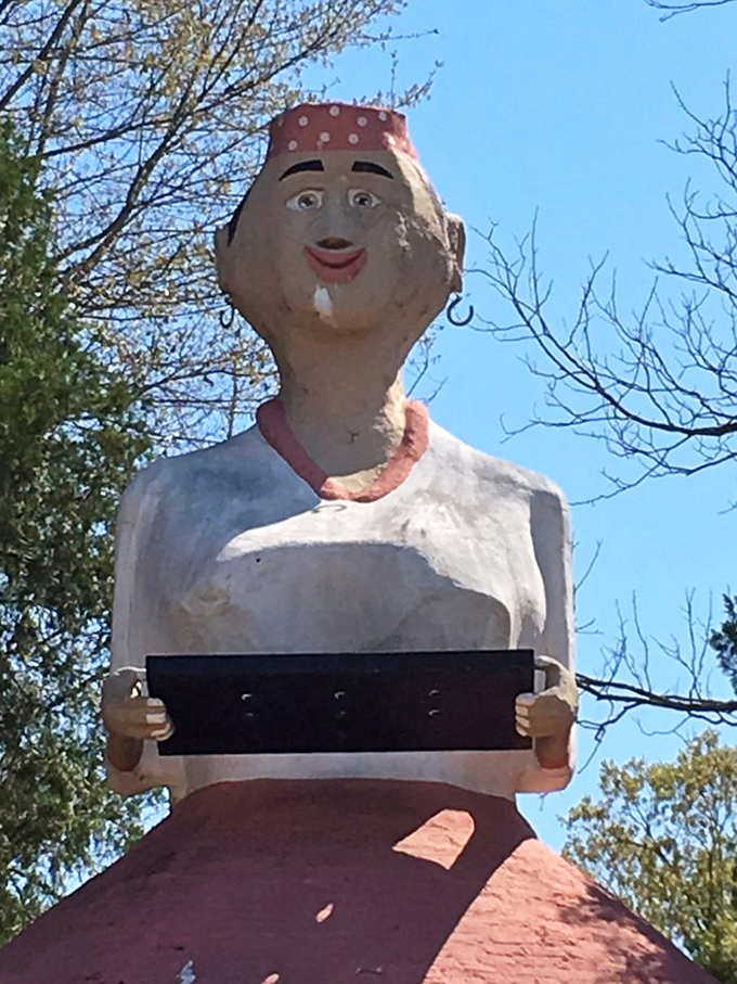 Up close and personal with Mammy's face. She's seen a lot of hungry folks come and go, and she's got stories to tell.