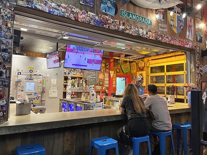 Thirst-quenching oasis! This outdoor bar area looks like the perfect spot to swap barbecue tales and debate the merits of dry rub versus sauce.