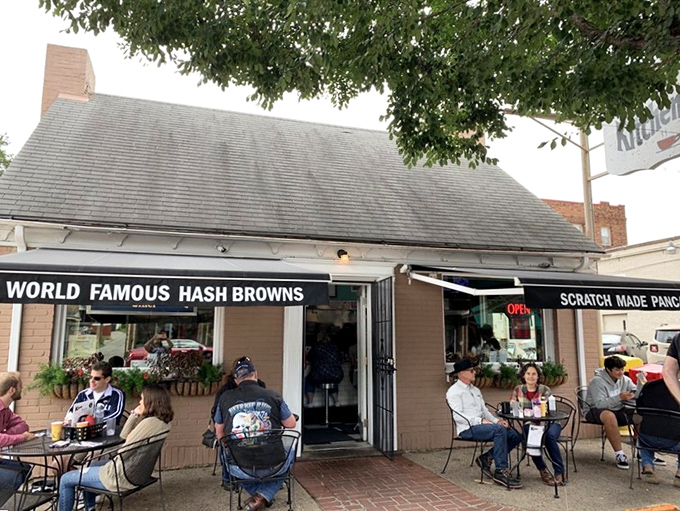 Al fresco feasting at its finest! Where "world famous hash browns" meet fresh air and friendly chatter.