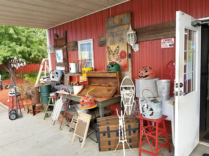 One person's junk is another person's... Halloween decor? This outdoor hodgepodge is a year-round treasure hunt waiting to happen.