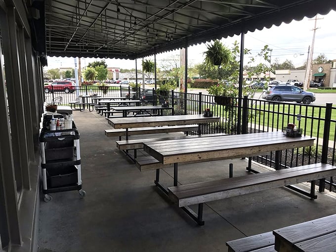 Outdoor seating for when you want to feel the breeze in your hair and sauce on your chin. Al fresco never tasted so good!