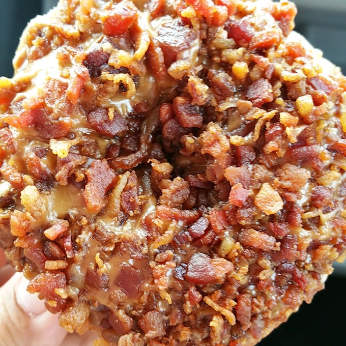 Bacon lovers, meet your new obsession! This maple-bacon beauty is like breakfast decided to dress up for a night out.