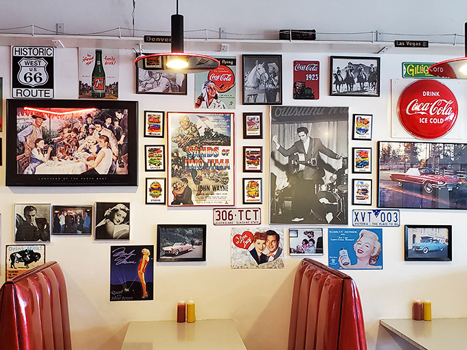 Wall of fame or wall of YUM? This design is a feast for the eyes that'll have you playing "I spy" between bites.