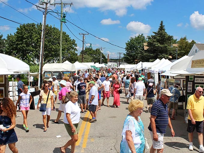 Art, sunshine, and enough white tents to make a circus jealous. This festival's got more color than a bag of Skittles!