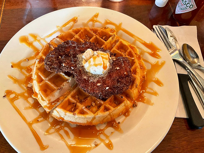The ultimate breakfast power couple: chicken and waffles. It's the "opposites attract" story that always has a happy ending.