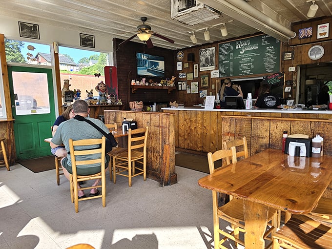 Order up at BBQ central! This rustic counter is where dreams come true, and difficult decisions are made. Ribs or pulled pork? Why not both?