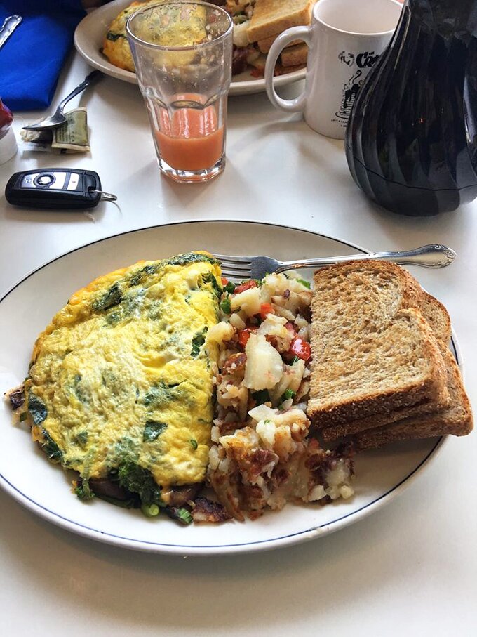 This omelet didn't just bring its A-game; it brought the whole darn alphabet. A fluffy letter to your taste buds.