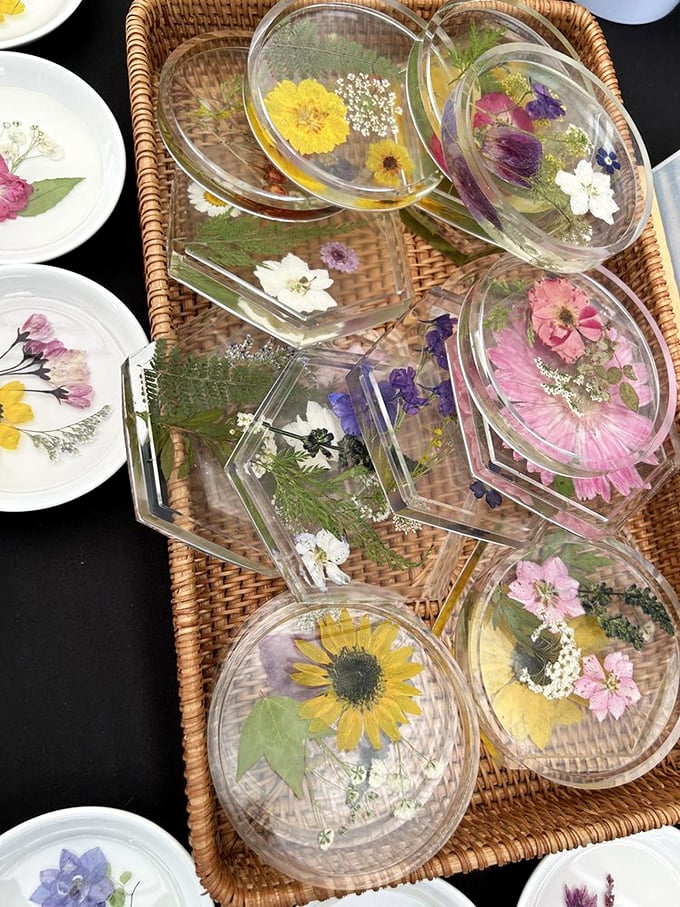 Flower power preserved! These resin coasters capture nature's beauty, letting you bring a touch of springtime to your coffee table all year round.