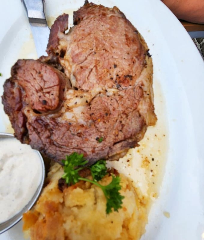 Behold the roasted prime rib in all its glory! It's so photogenic, it could have its own Instagram account.