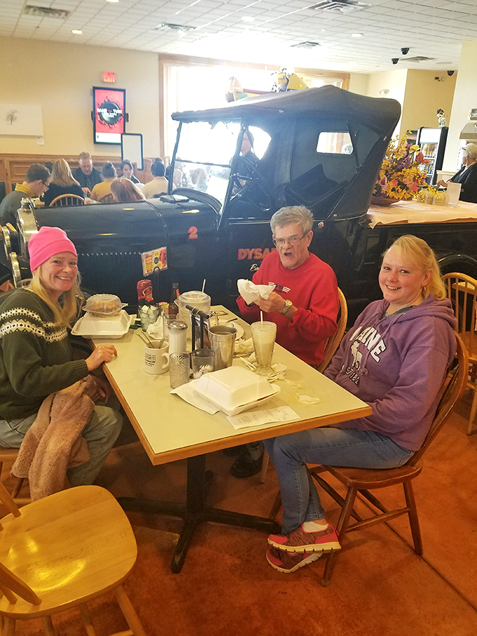 Family, food, and fun! At Dysart's, every meal feels like a reunion, complete with laughter, stories, and generous portions.