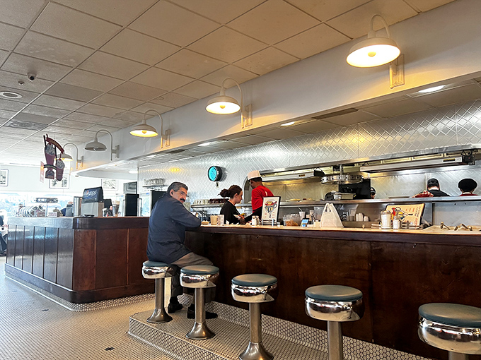 Diner dreams come true! This retro haven is where hungry souls come to worship at the altar of comfort food.