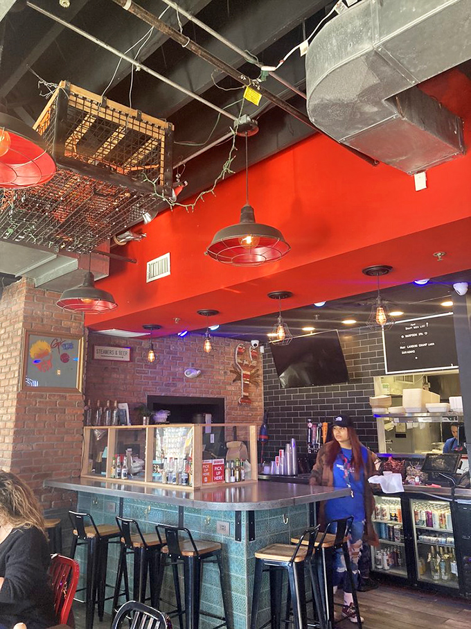 Where nautical charm meets urban cool. This outdoor space is perfect for people-watching and clam-devouring. A feast for all senses!