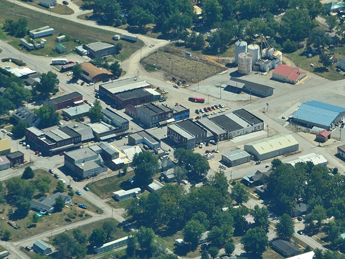 Jamesport from above: A patchwork quilt of charm and simplicity. It's like someone shrunk a Norman Rockwell painting and sprinkled it with Amish magic.
