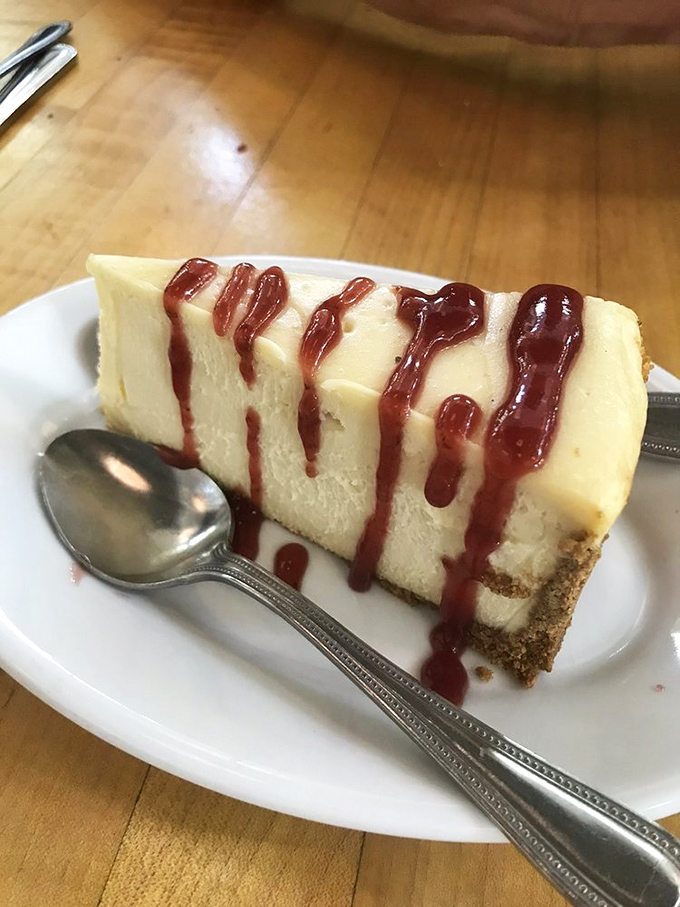 Cheesecake dreams are made of this! This slice is so divine, it could make the Golden Girls swoon.