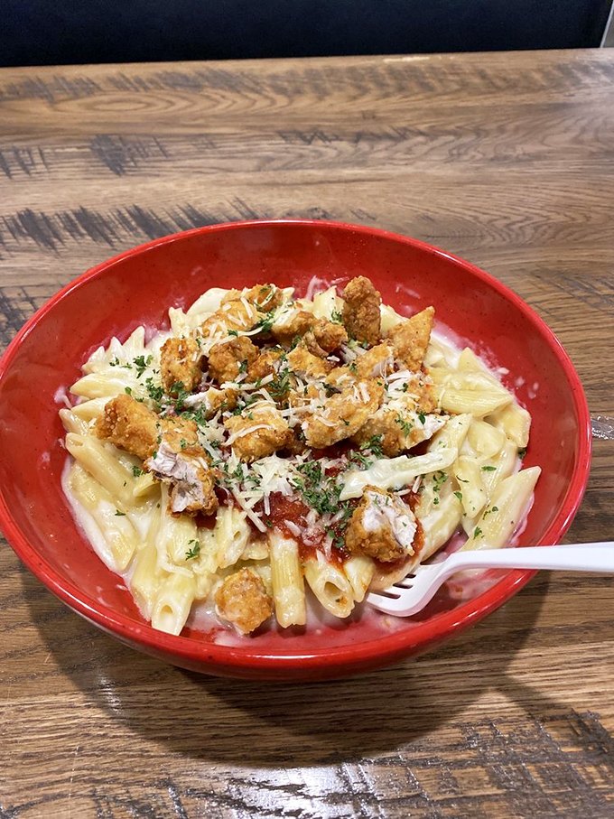 Pasta perfection with a crispy twist! This bowl of comfort looks like it could cure everything from a bad day to the common cold.